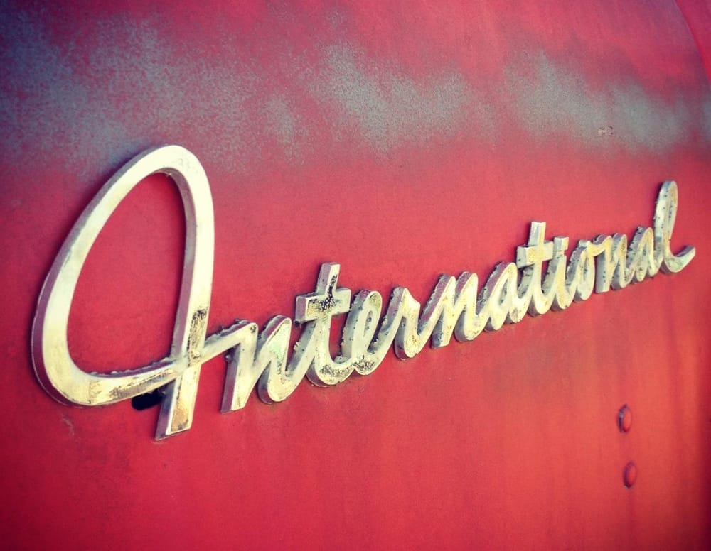 The Whitt Logotype | Skillshare Student Project