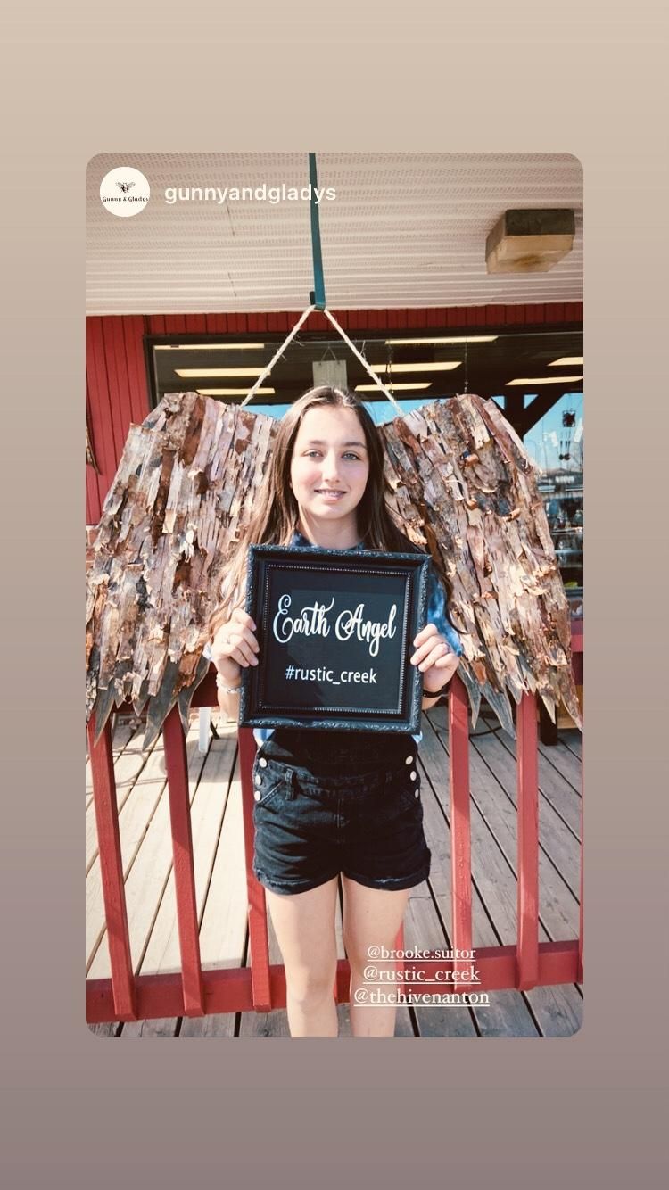 Travelling Wings Selfie Point | Skillshare Student Project