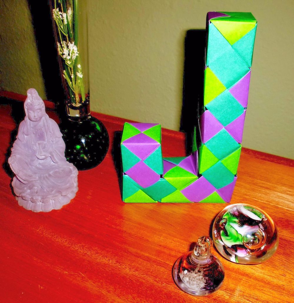 Dynamic Origami: The Ring to Ninja Star Switcheroo | Skillshare Student ...