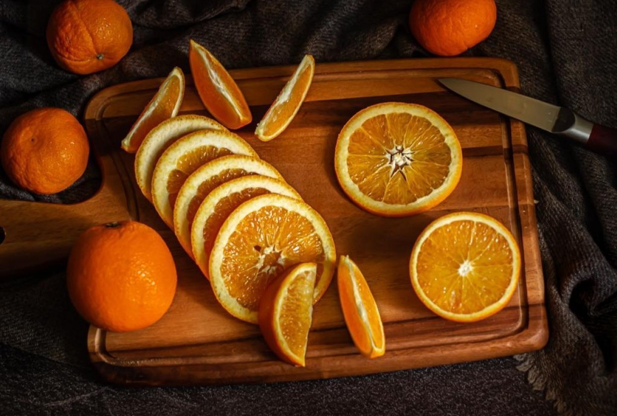 Sorry no donuts! But here, have some oranges! | Skillshare Student Project