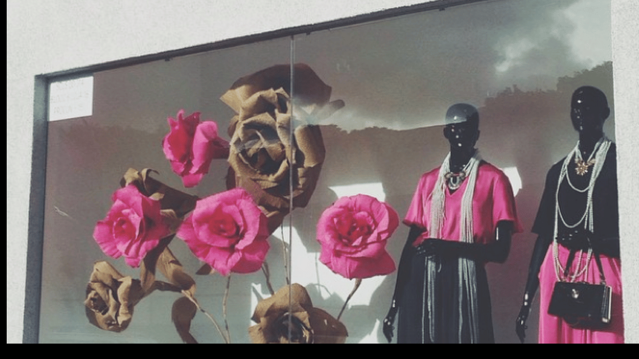 Brazilian Store Window Display - With Giant Paper Roses | Skillshare ...