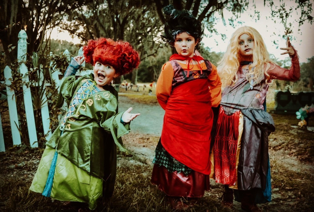 Hocus Pocus Photoshoot | Skillshare Student Project