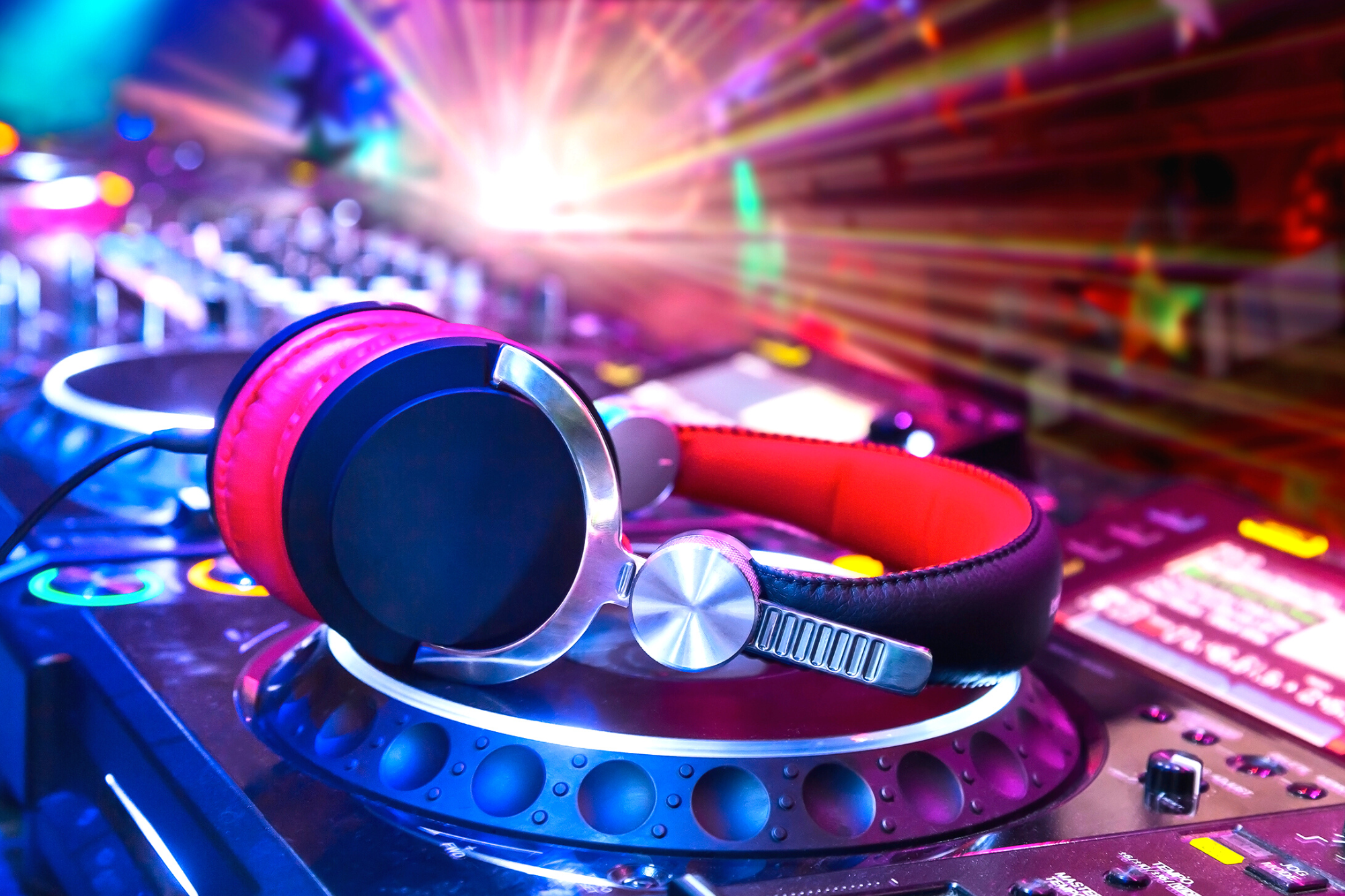 Go From Beginner DJ to Mixing Master | Skillshare